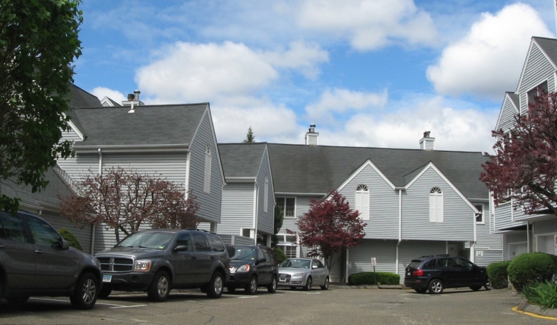 Wilton Crest Condominiums in Wilton CT | Dagny's Real Estate
